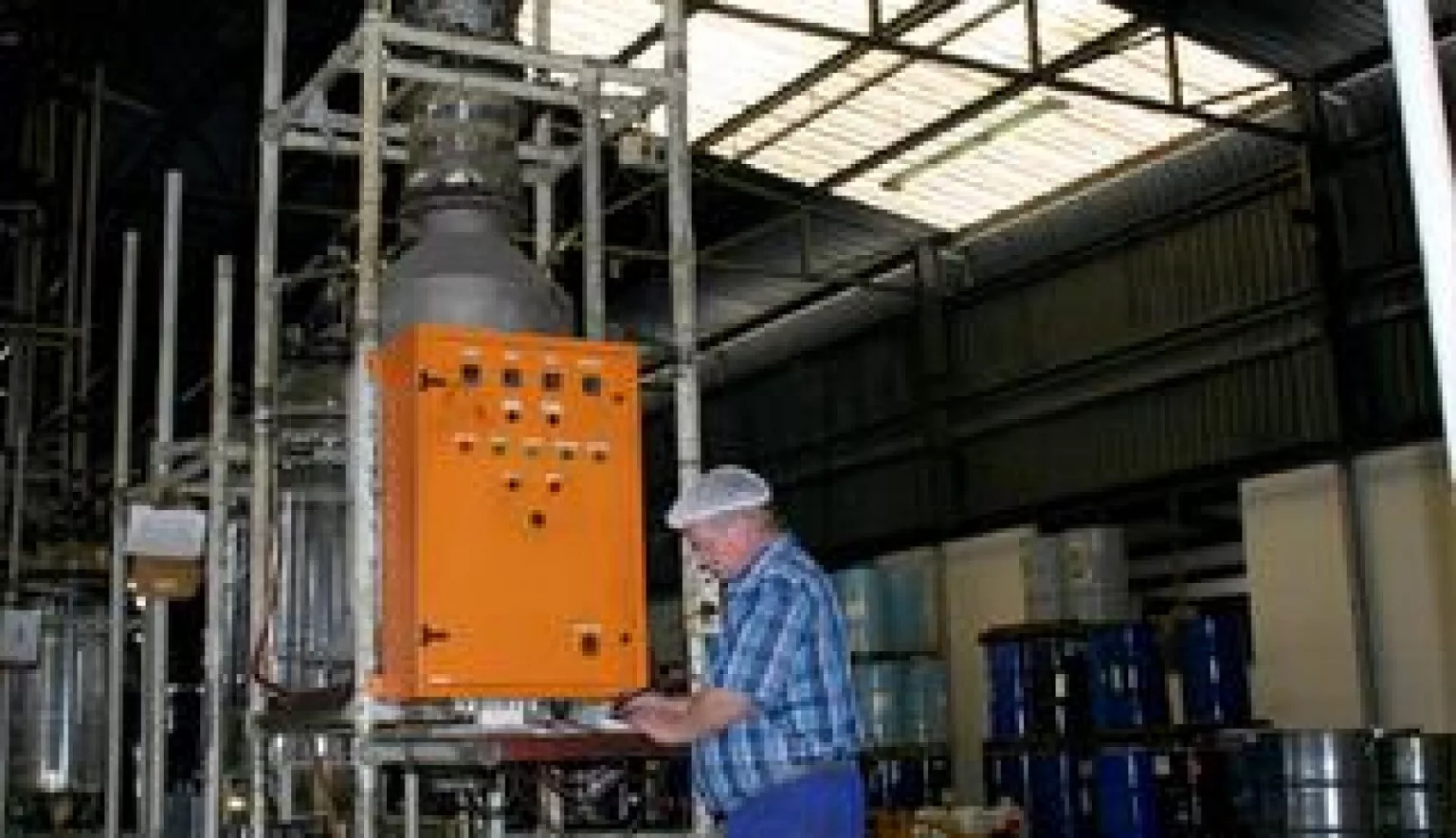 Teubes : Oiling the Wheels - Company Profiles